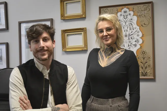 Un salon de tatouage ouvre à Ambert : Au silence du puy propose des ...