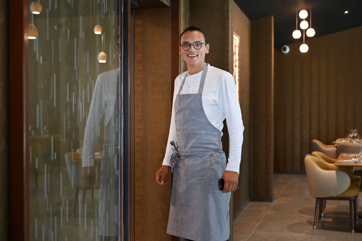Qui est Esteban Salazar, le chef à la tête du restaurant du château du Theil à Ussel ? - La Montagne