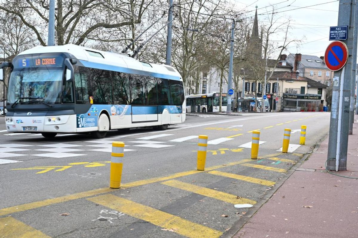 Travaux dans le secteur de la place Winston-Churchill pour le futur bus ...