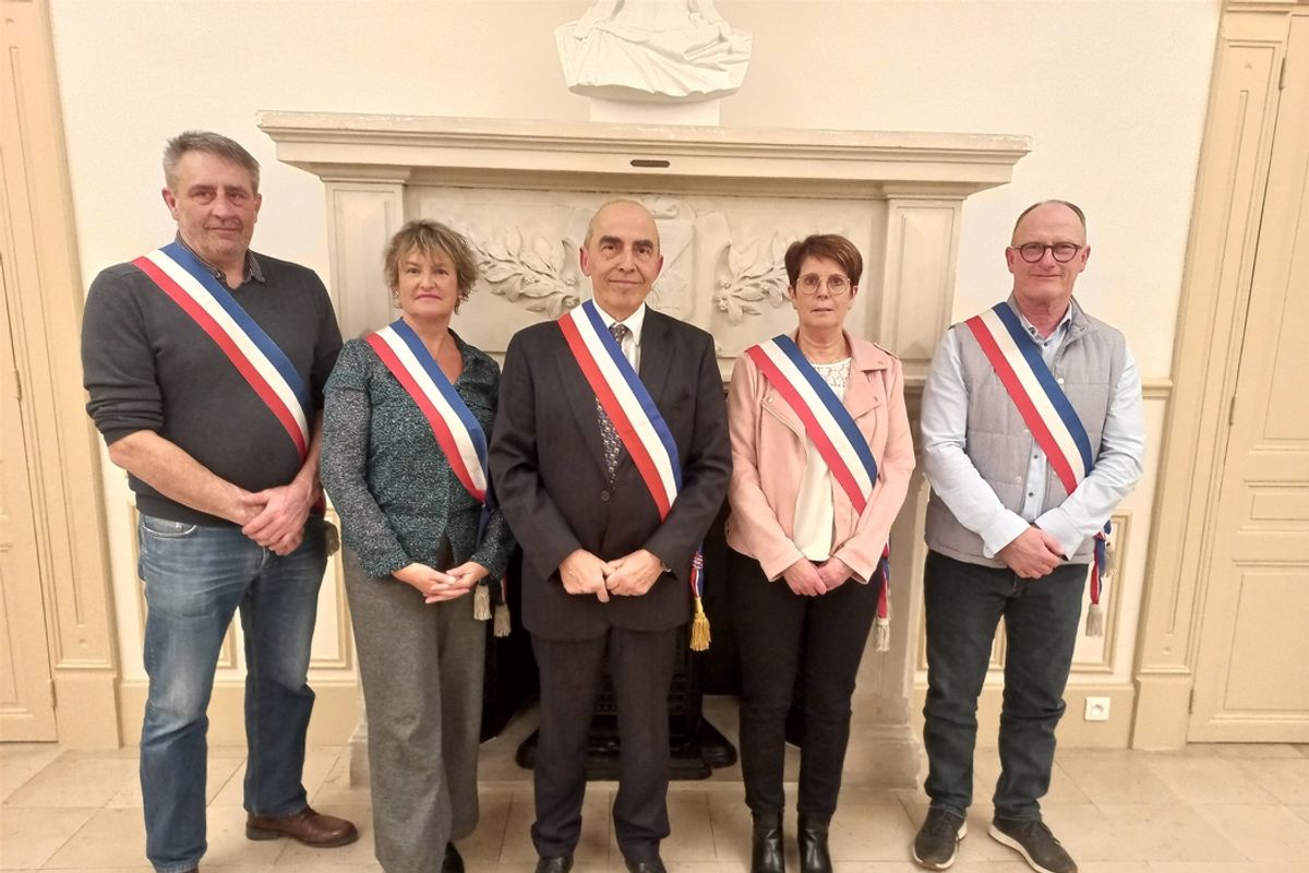 Dominique Lorcet succède à Hubert Jolliet à Chevilly - La République du ...