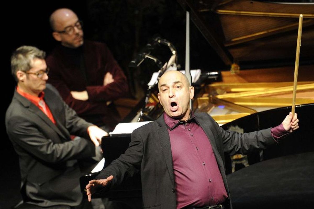 Philippe Marty au piano et Dominique Desmons au chant mélangent les genres avec talent - La Montagne