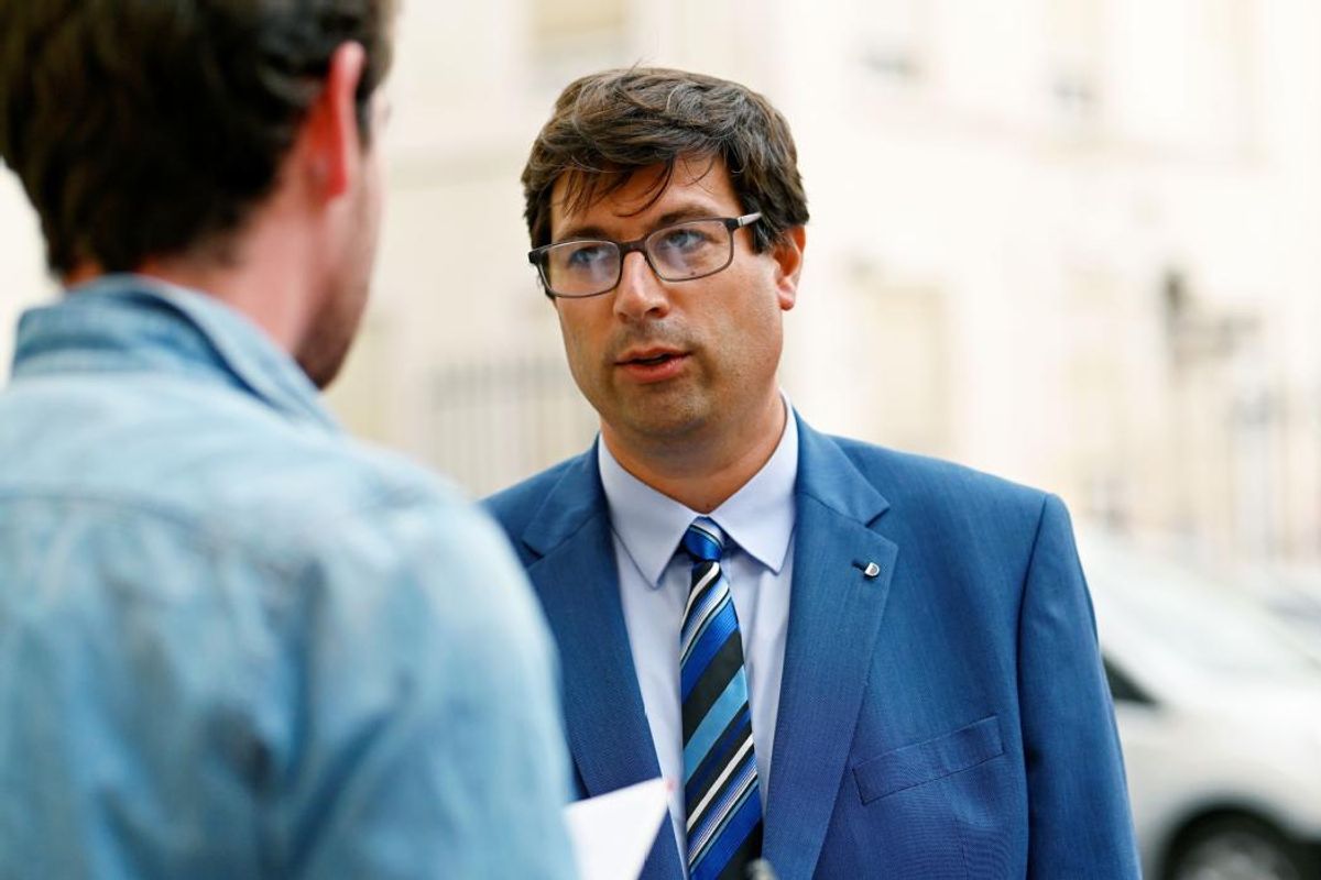 Anthony Brosse conserve son siège de député de la cinquième ...