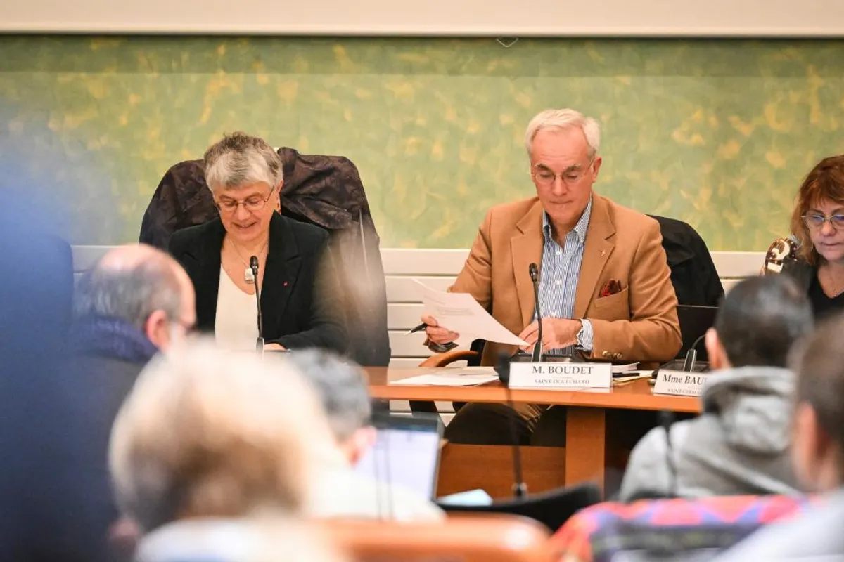 "La grande glissade" de la maison de l'Agglo, nouvelle punchline d'Eric ...