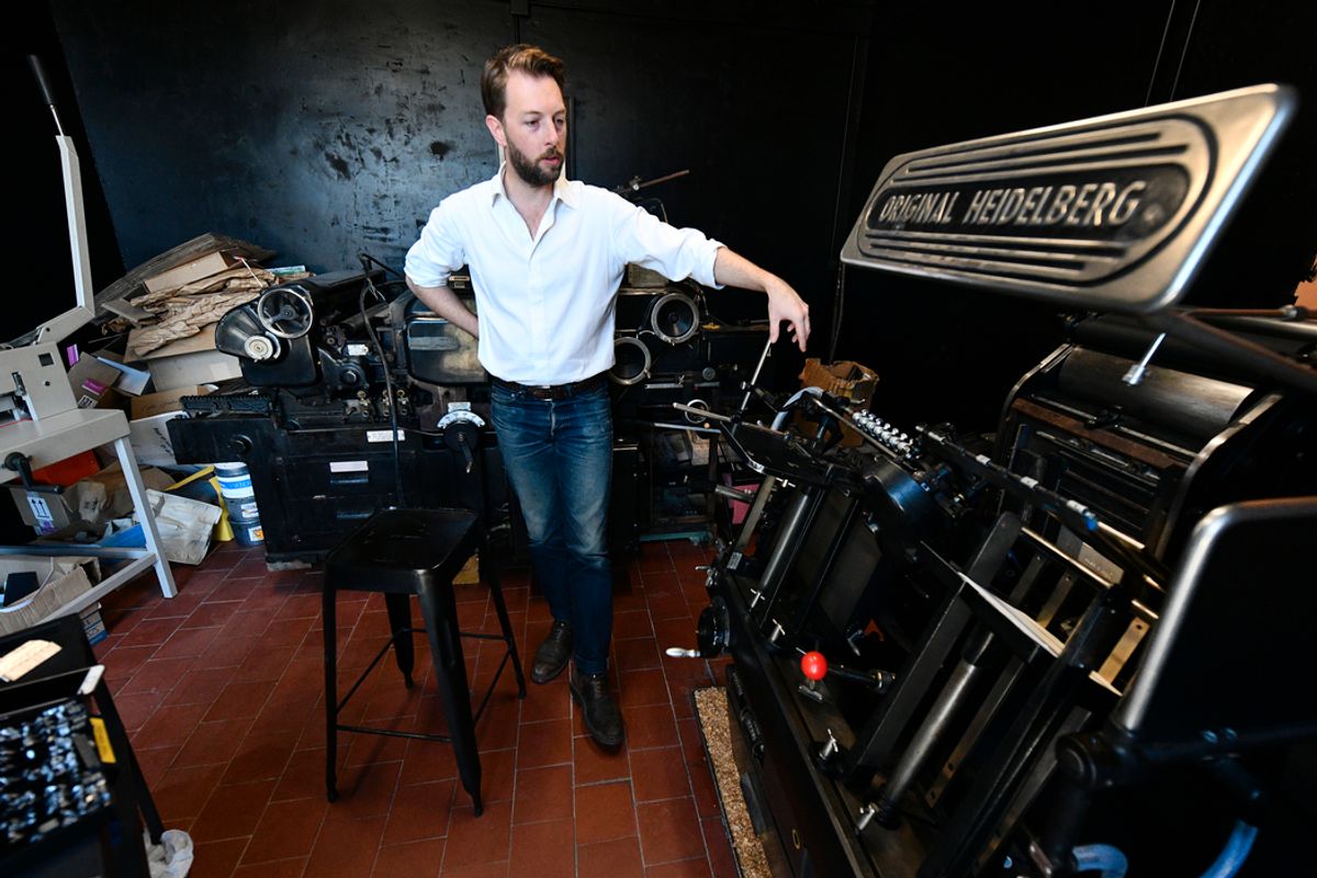 Graphiste et imprimeur à Coulanges-lès-Nevers, Thomas Michal manie une ...