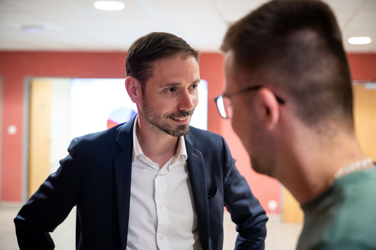 Romain Lefebvre (LR) arrive en deuxième position derrière Jorys Bovet ...