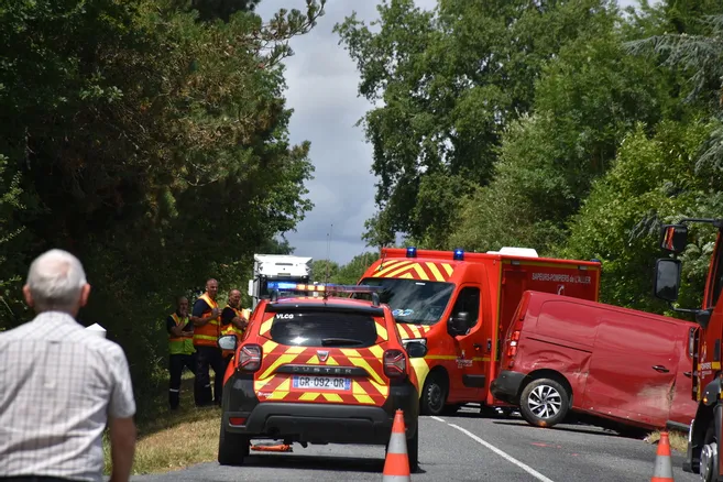Un motard de 20 ans meurt dans une collision avec un véhicule utilitaire dans l'Allier - La Montagne