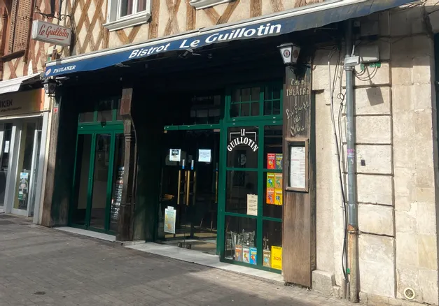 "D'une gentillesse formidable", Chantal Brico, patronne du Guillotin et ...