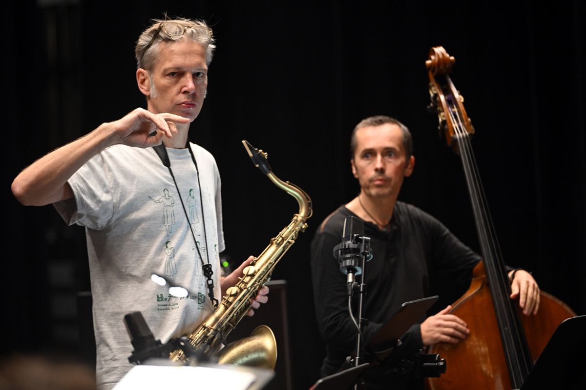 Quelques heures dans les coulisses du D'Jazz Nevers Festival avec le ...