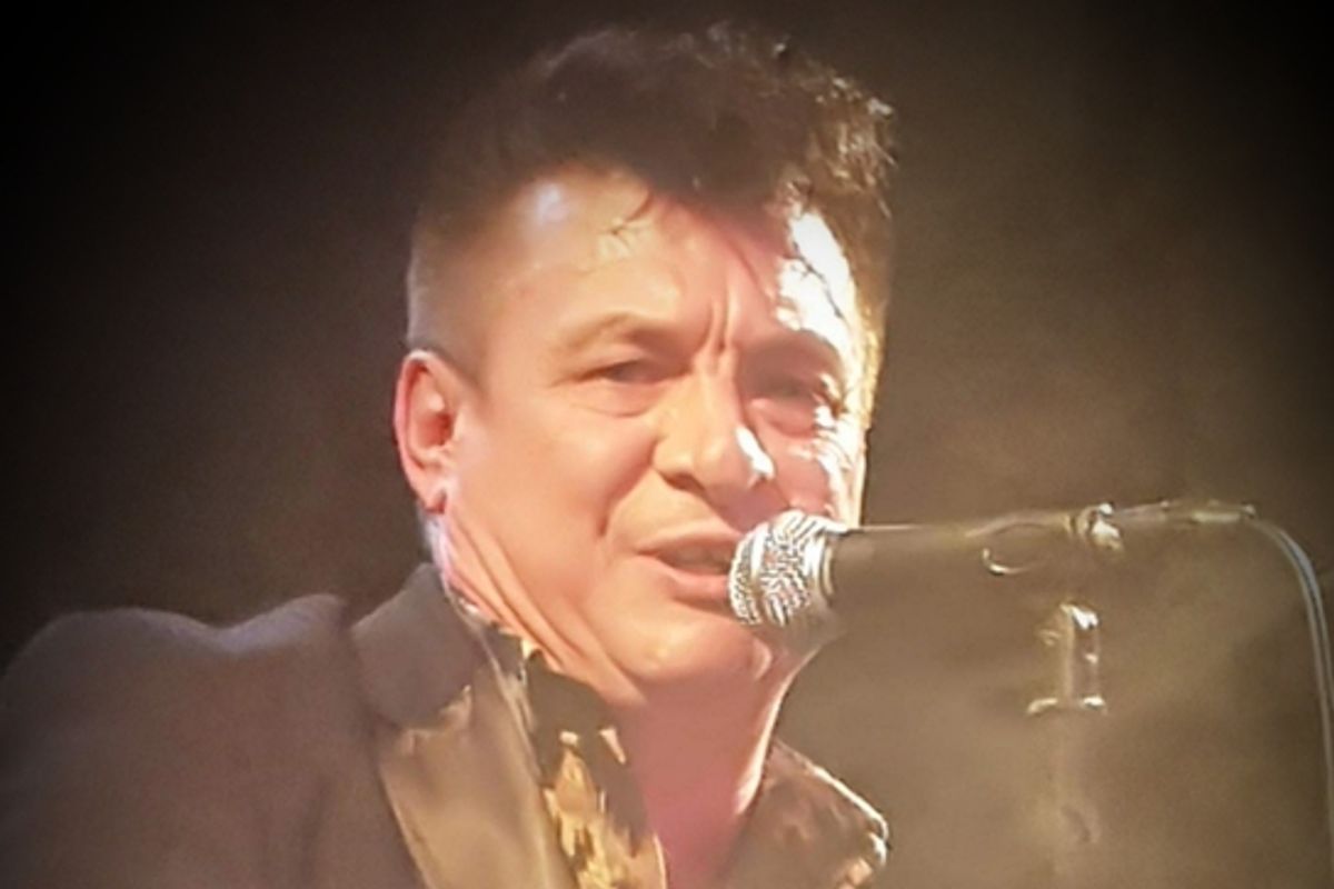 Lou Davis en concert au bar La Station de Vichy - La Montagne