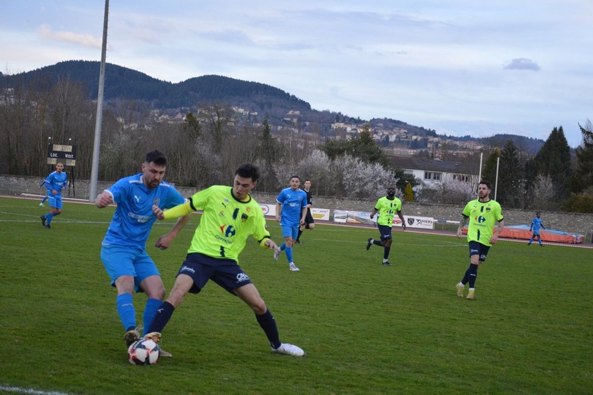 Victoire des SAT football ce week-end - La Montagne