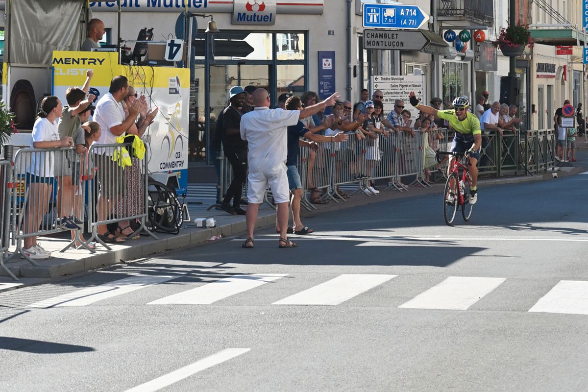 Doublé de Guillaume Savinat - La Montagne