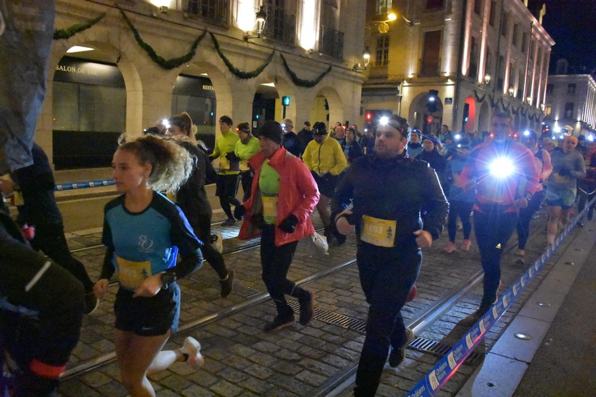 Orléans a brillé de 3.000 feux à l'occasion de la Course des 3 ponts ...