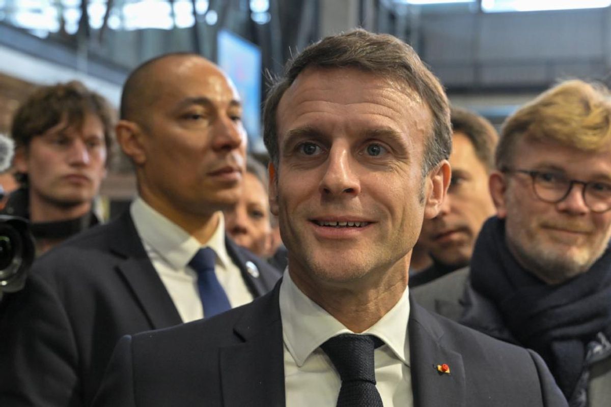 Qu'a dit Emmanuel Macron aux chefs de parti à propos de la guerre en ...
