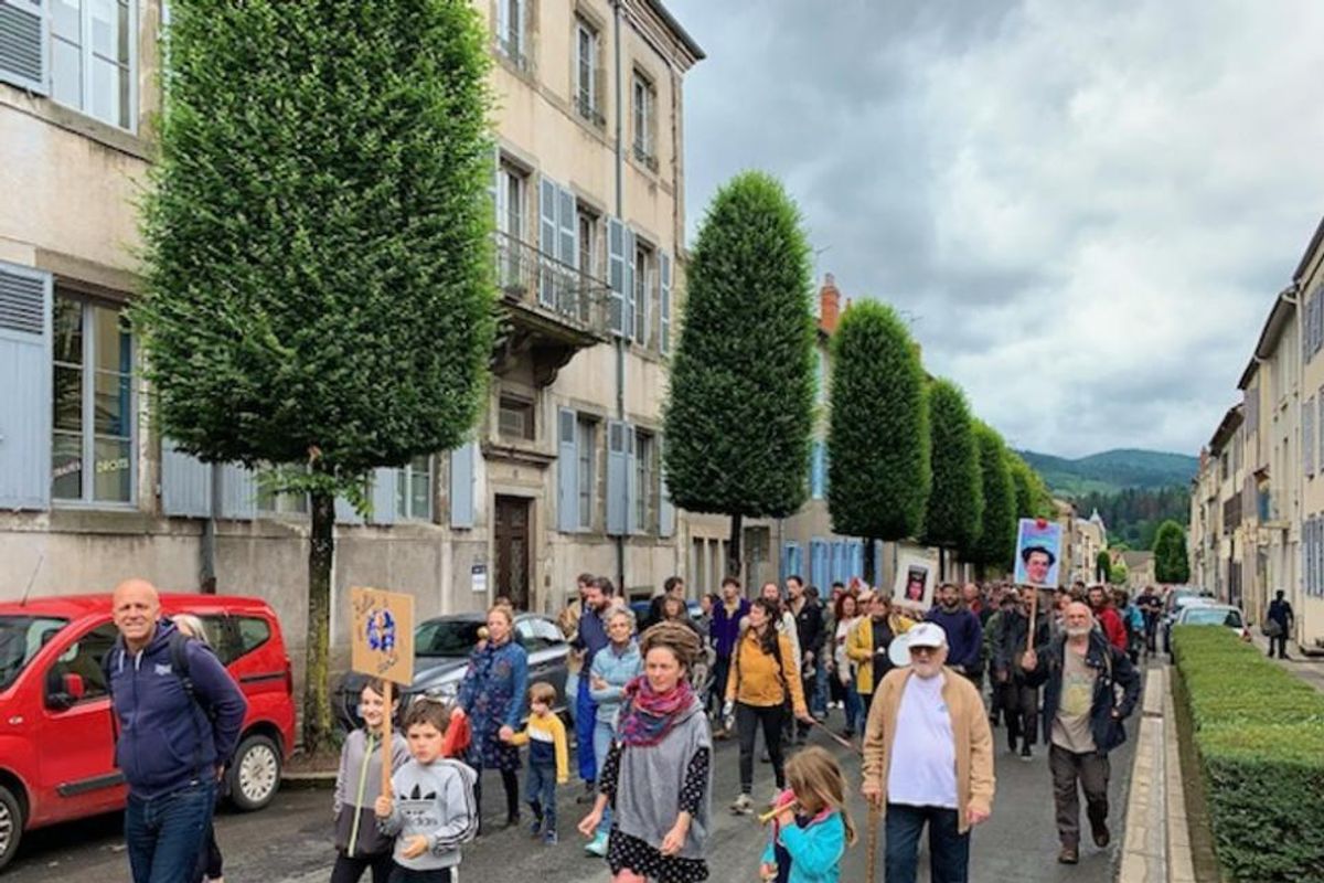 A Ambert aussi, on défile contre l'extrême droite - La Montagne