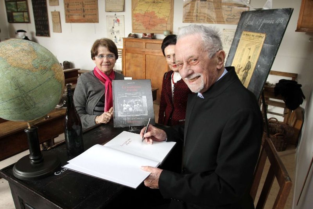 Le typographe, Robert Massin, a rédigé un ouvrage sur sa mère ...