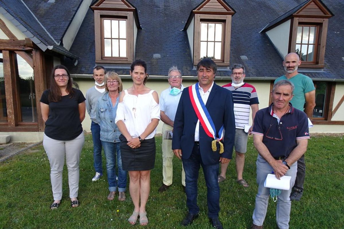 SEICHEBRIERES. Philippe Vacher conserve son poste de maire de ...