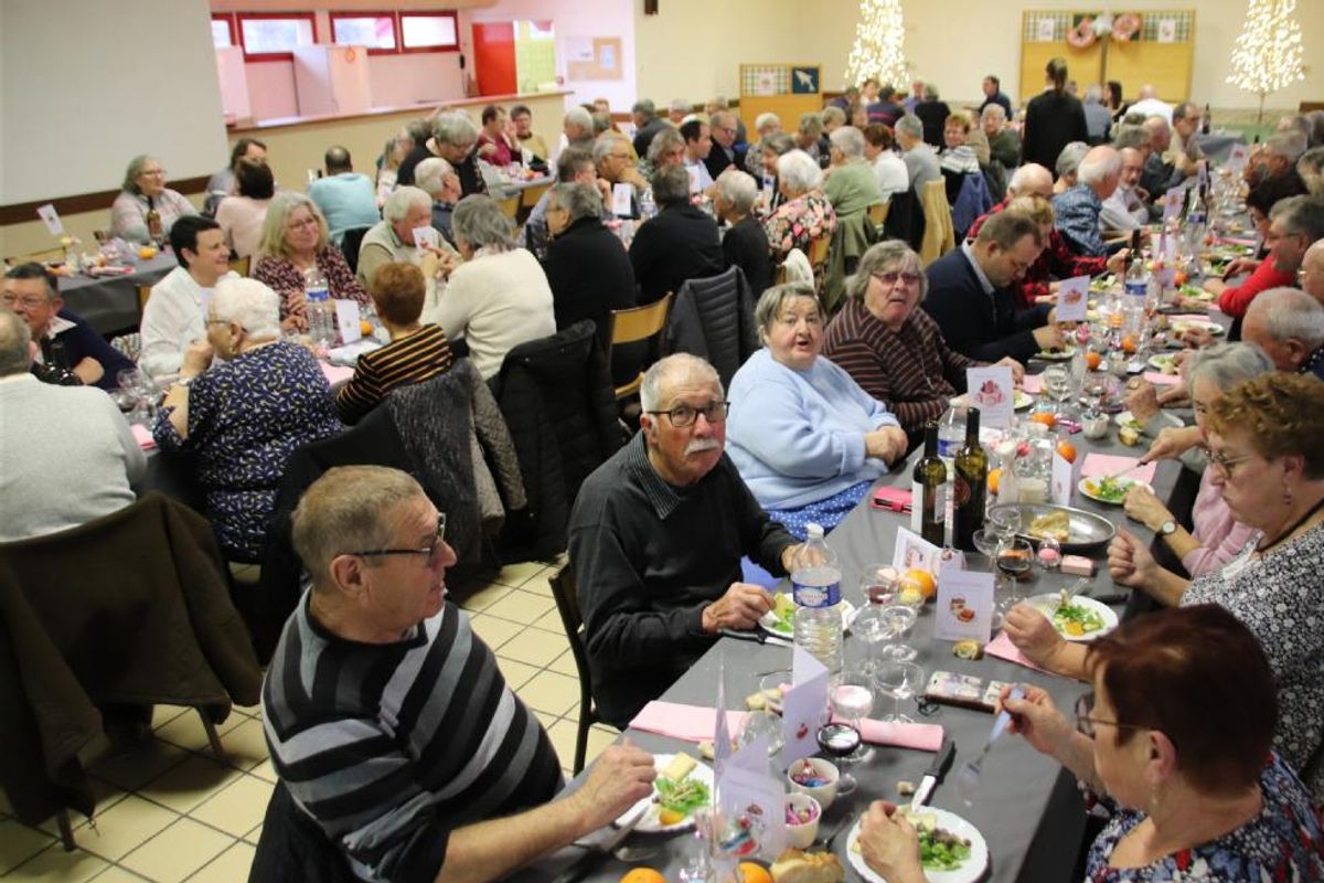 COSSAYE. Le repas du CCAS a eu du succès - Le Journal du Centre