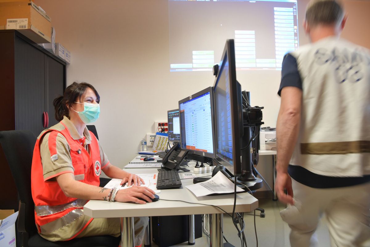 Huit bénévoles de la Croix-Rouge de Moulins et de Vichy en renfort au ...