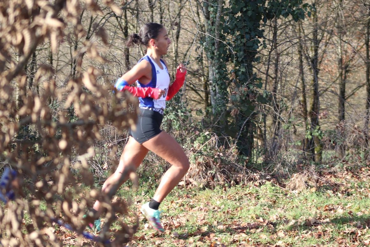 Pascale Fayet, championne d’Allier de cross - La Montagne