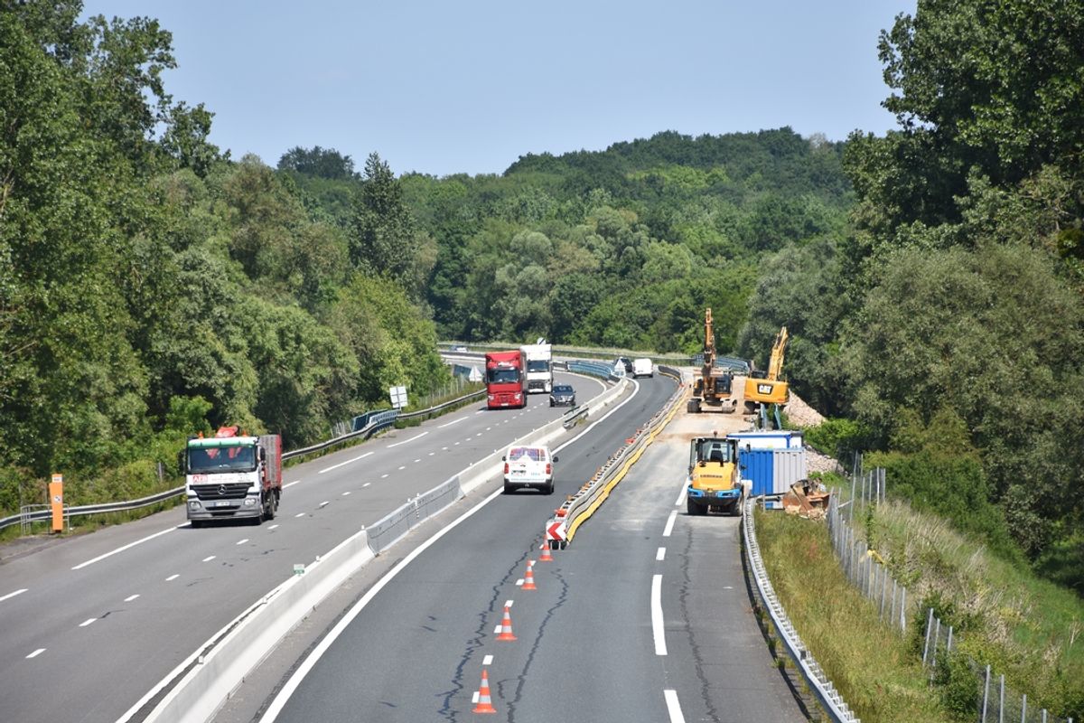 De nouvelles restrictions de circulation sur l’A71 en raison de travaux ...