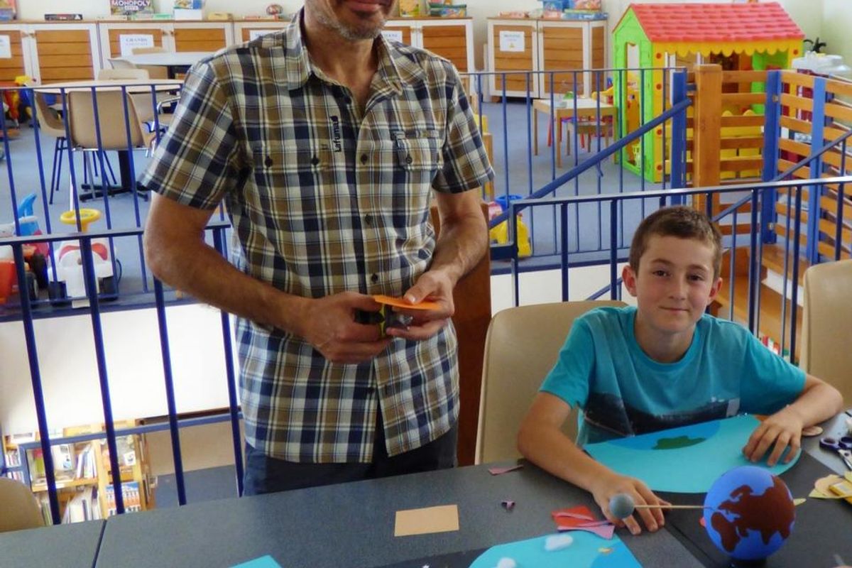 DEUX RIVIERES. Stéphane Mauchaud intervient à la ludothèque - L'Yonne ...