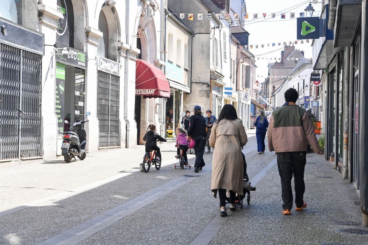 Quelques fermetures, des déménagements : le paysage commercial sénonais ...