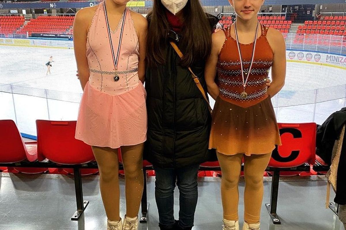 MONT DORE. Anna et Elsa obtiennent leur médaille pré-bronze en patinage ...