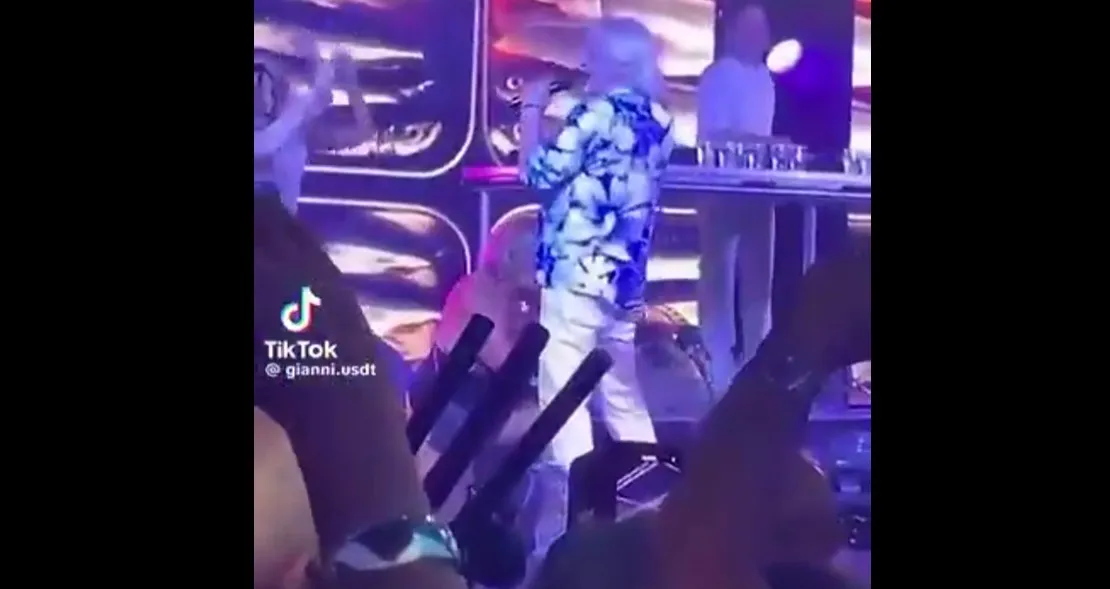 Fellation "mimée" devant un public familial au Cap d'Agde : tollé autour de Patrick Sébastien ...