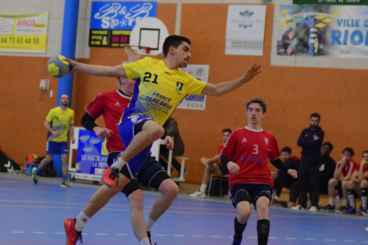 A Riom, les joueurs du HBCR ont livré leur match le plus abouti de la ...