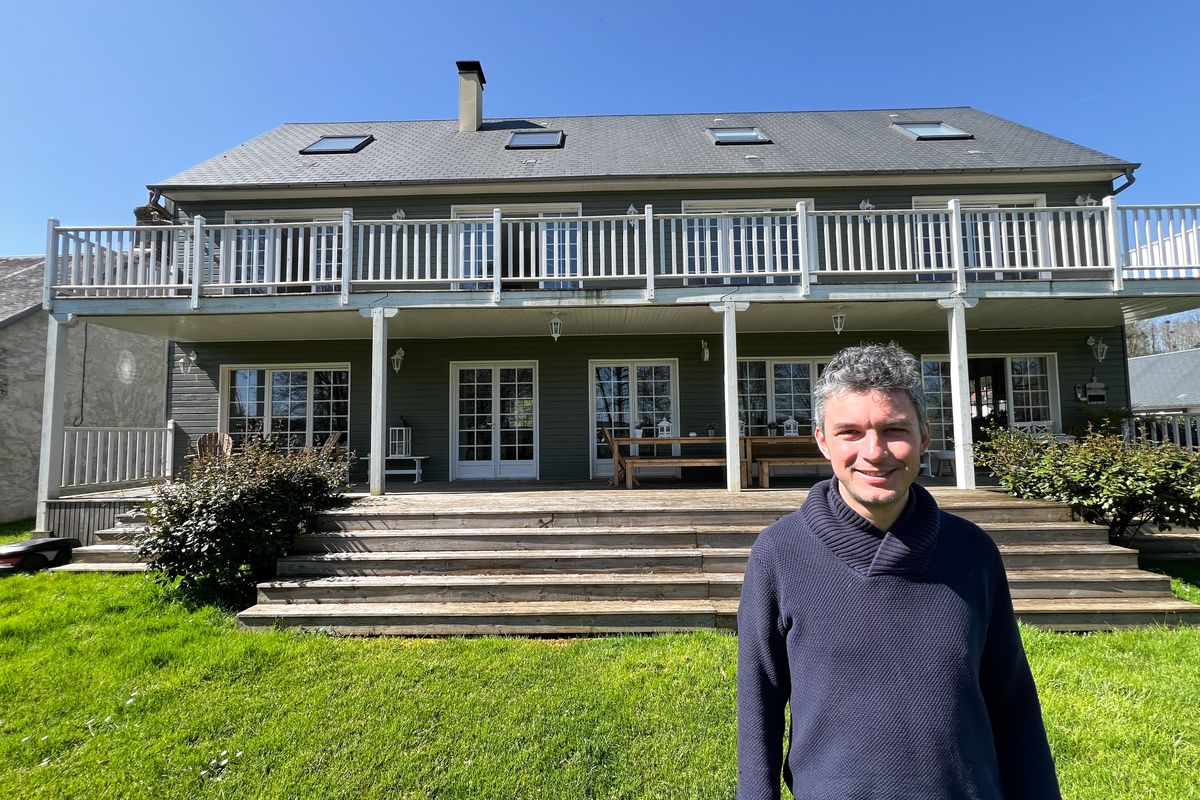 L'atypique Villa des trois rivières, à Cloyes-les-Trois-Rivières, fait ...