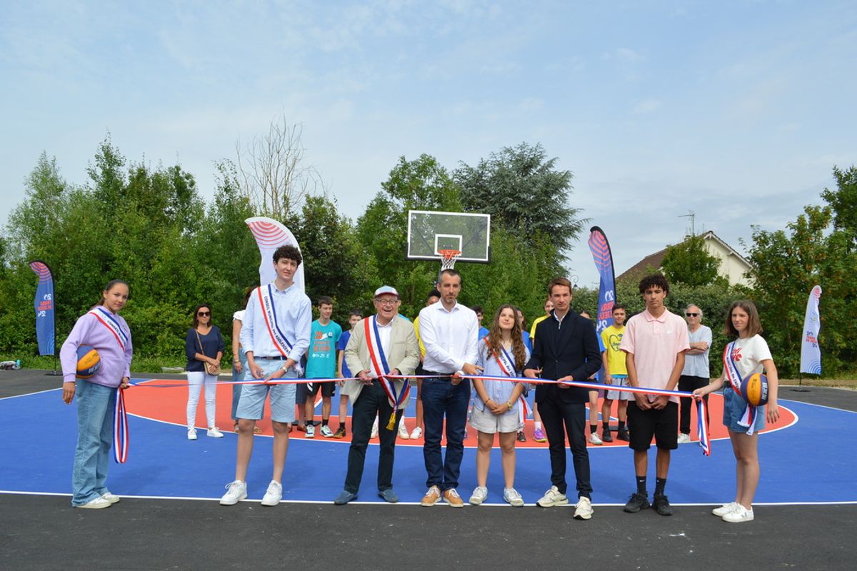 Un terrain de basket 3x3 flambant neuf - L’Écho Républicain