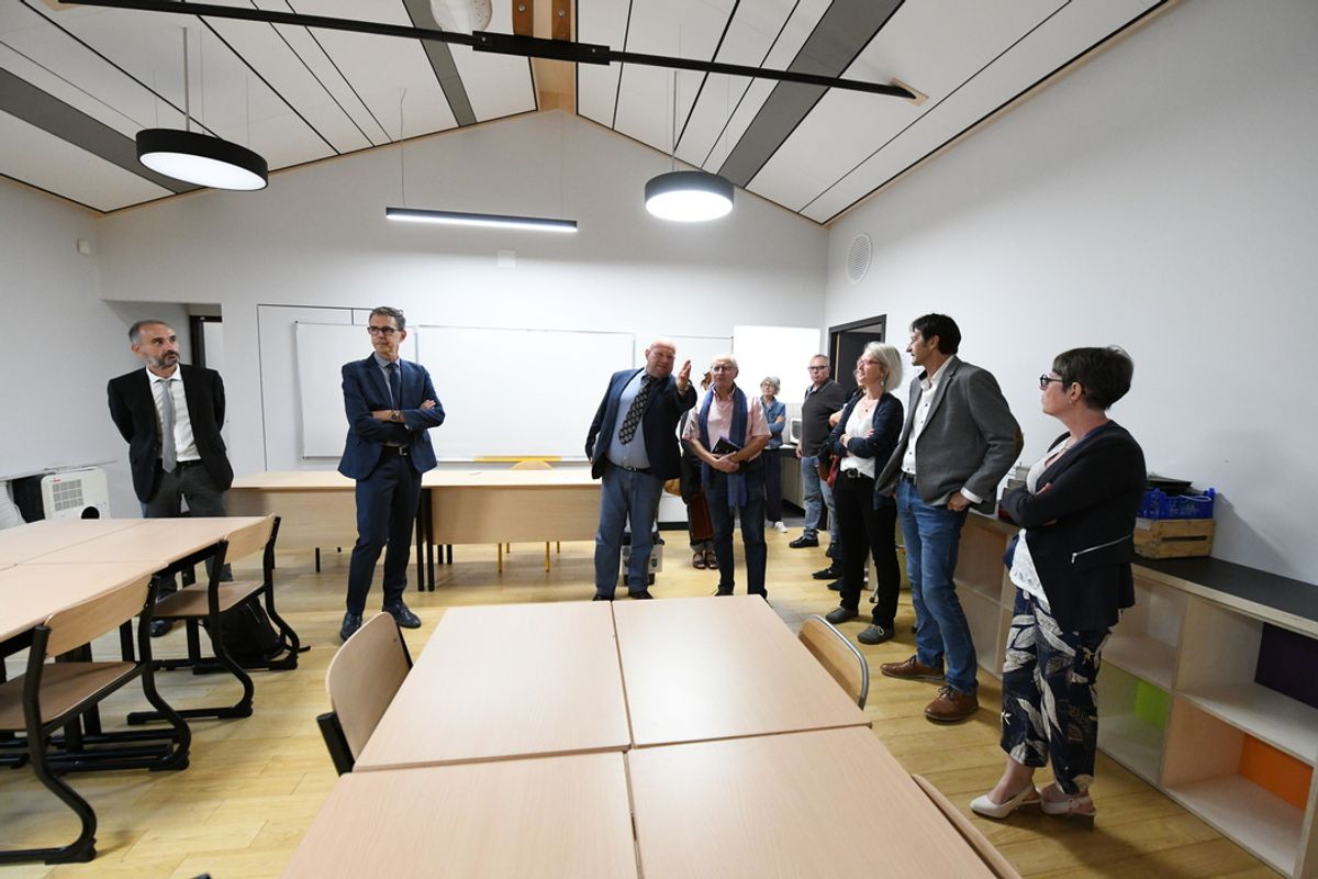 École inclusive : des enfants en situation de handicap scolarisés dans ...