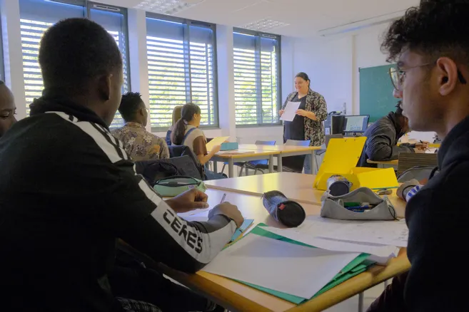 Classe d’intégration linguistique : « Un lieu de coopération et de ...
