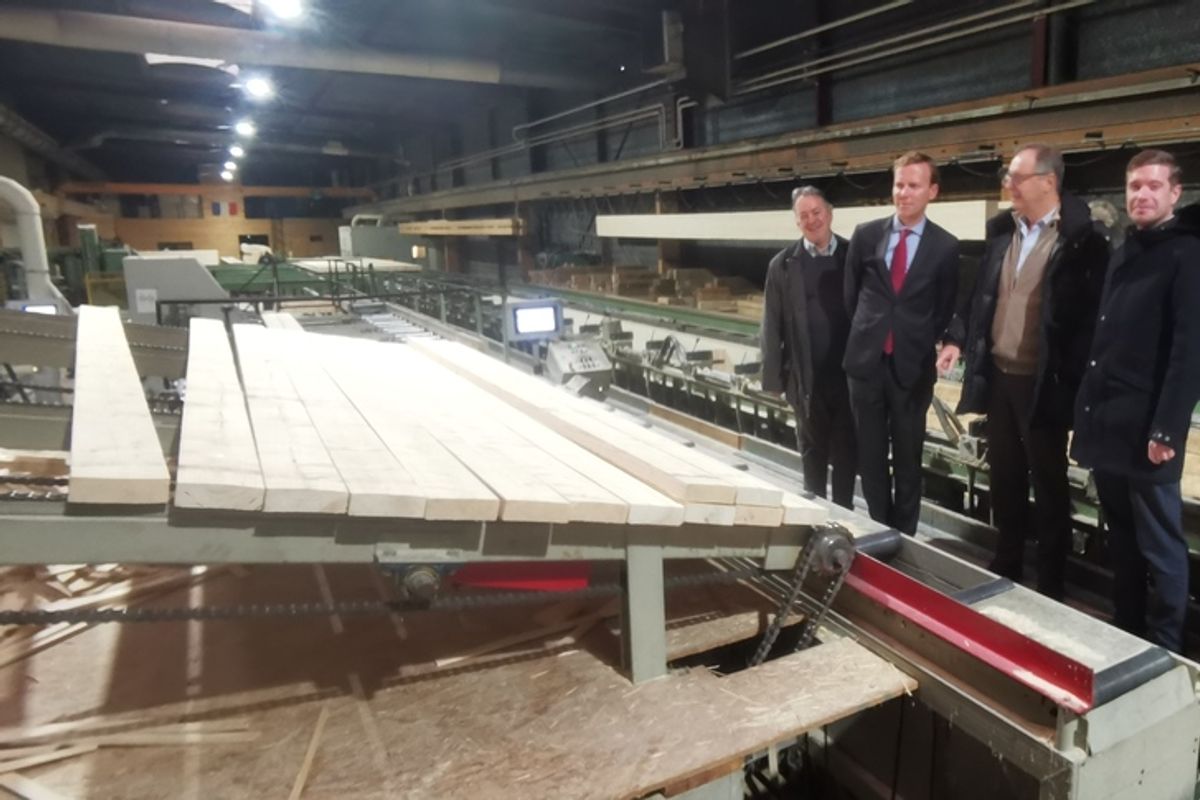 CMBP excelle dans la fabrication des structures lamellées, au Mesnil ...