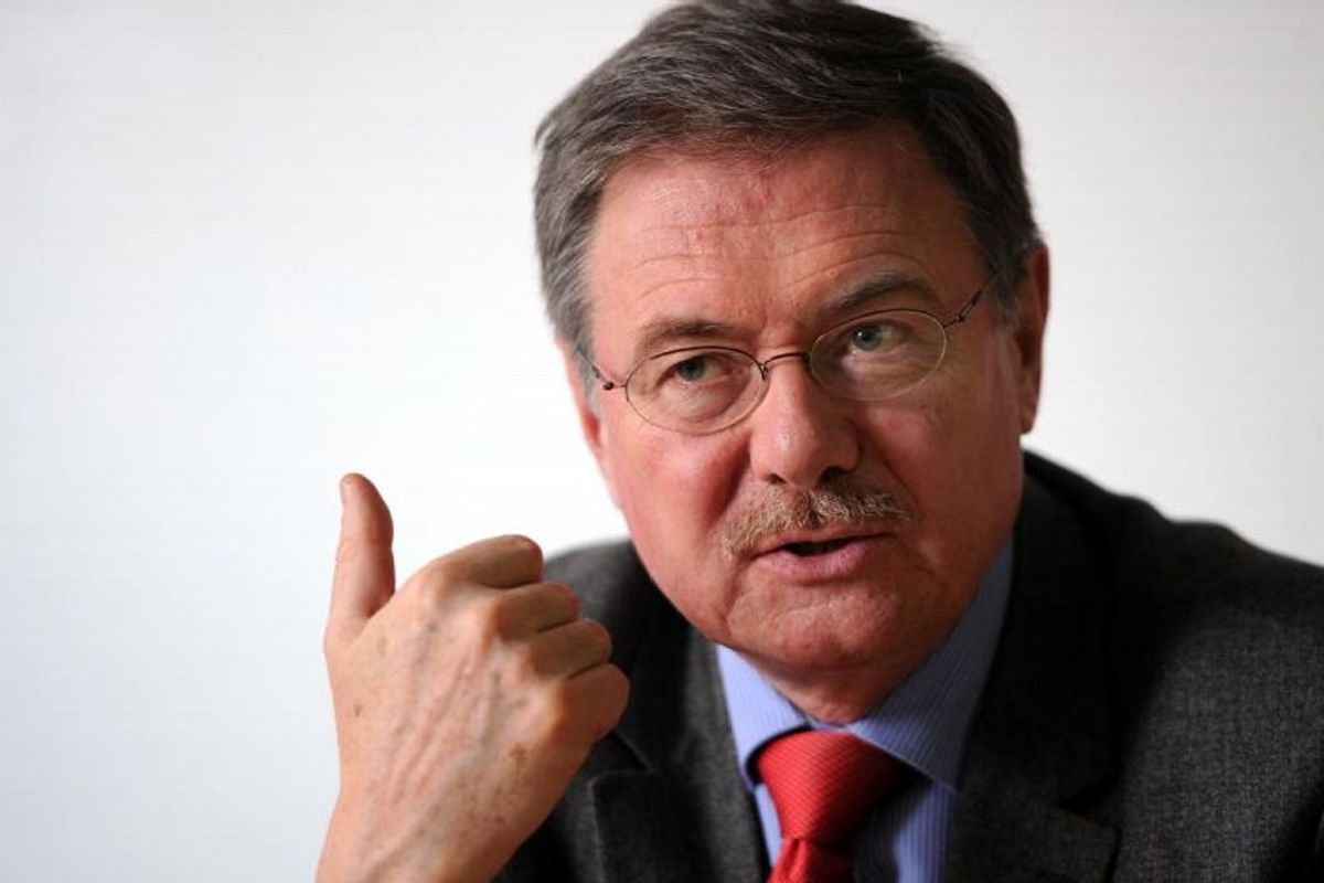 Démision du gouvernement : la réaction de Jean Mallot - La Montagne