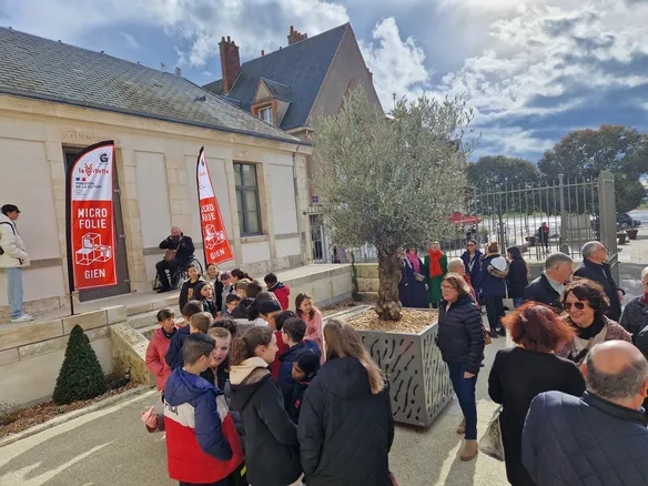 Bon anniversaire : la Micro-Folie de Gien souffle sa première bougie ...