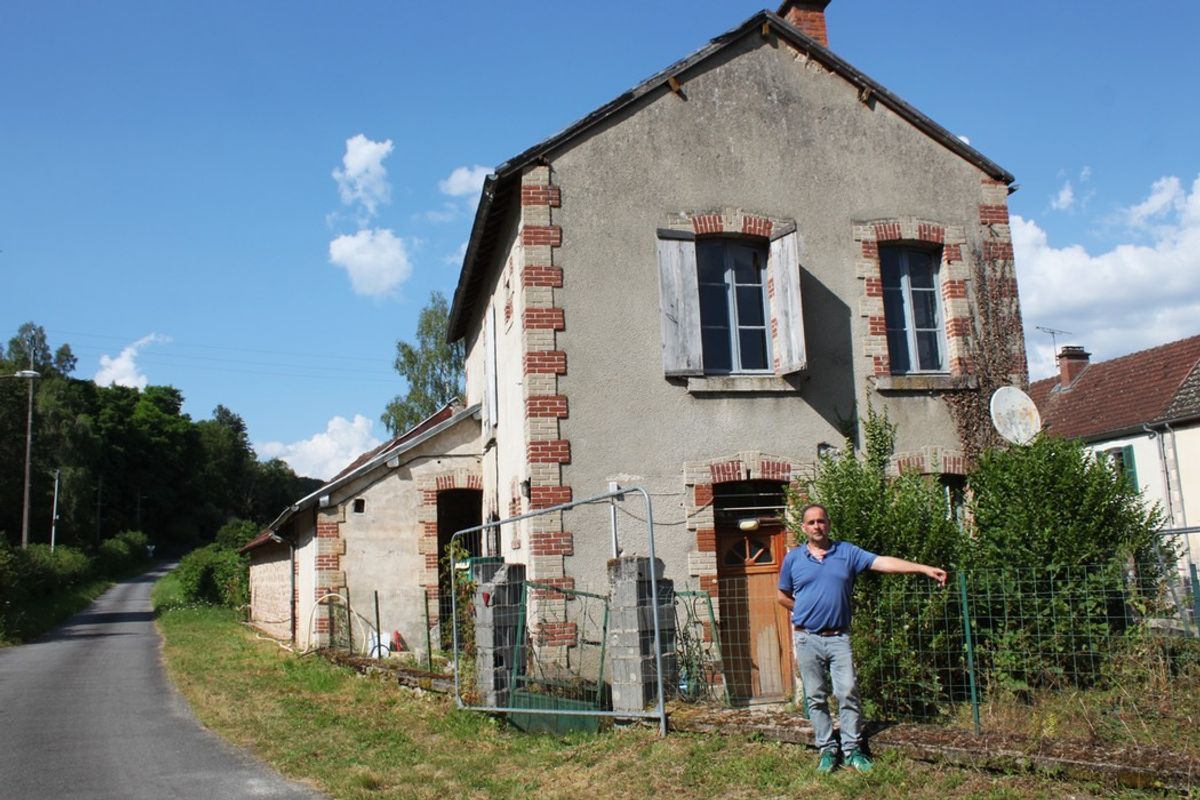 L’ancienne poste de Croze est en travaux - La Montagne
