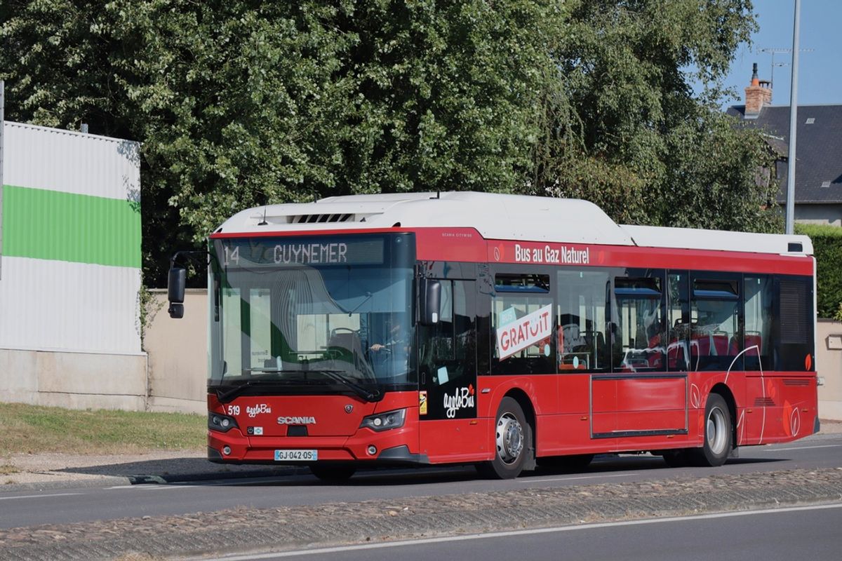 Nouveaux bus, changements d'itinéraire et création d'arrêts... AggloBus ...