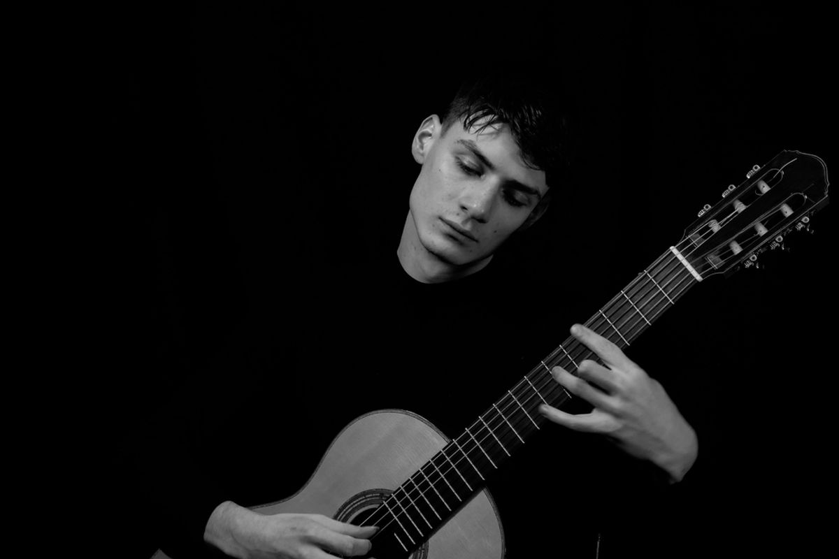 Léo Billon marie musique et image à Saint-Laurent - Le Berry Républicain