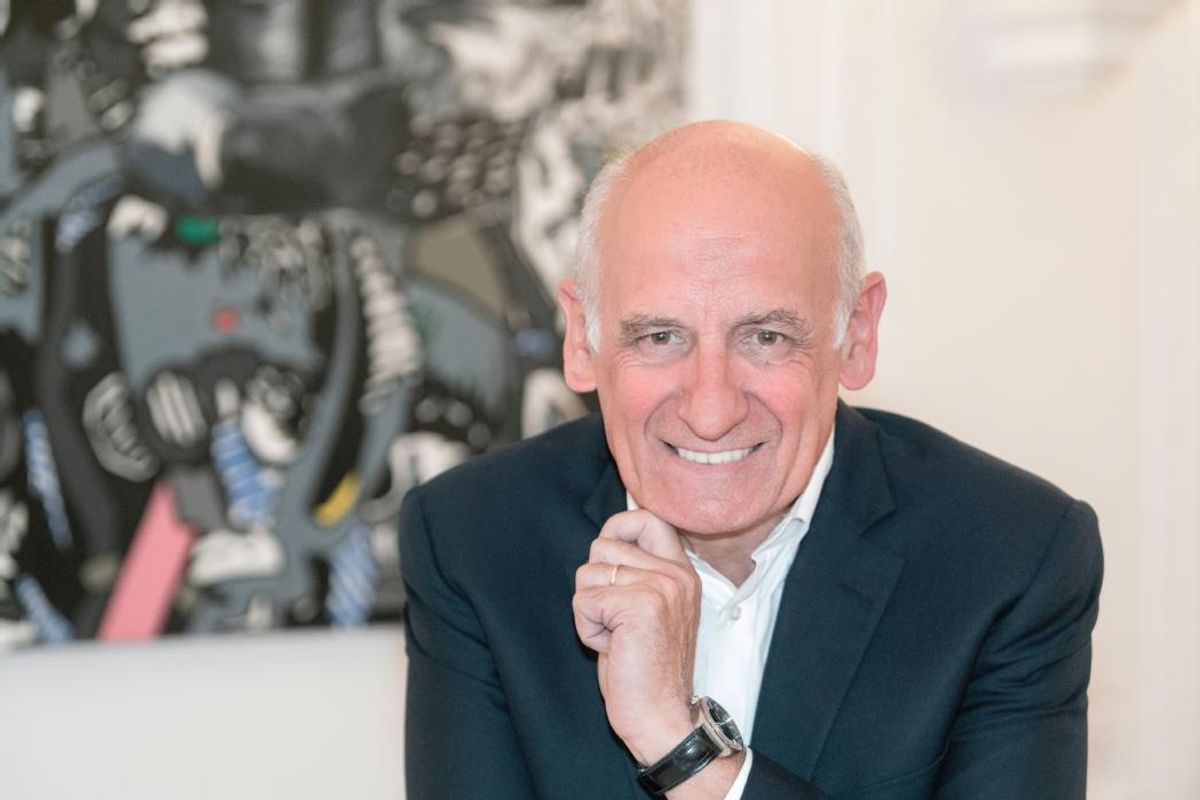 La chronique politique de Jean-Michel Aphatie : "Taxe Zucman ou emprunt ...