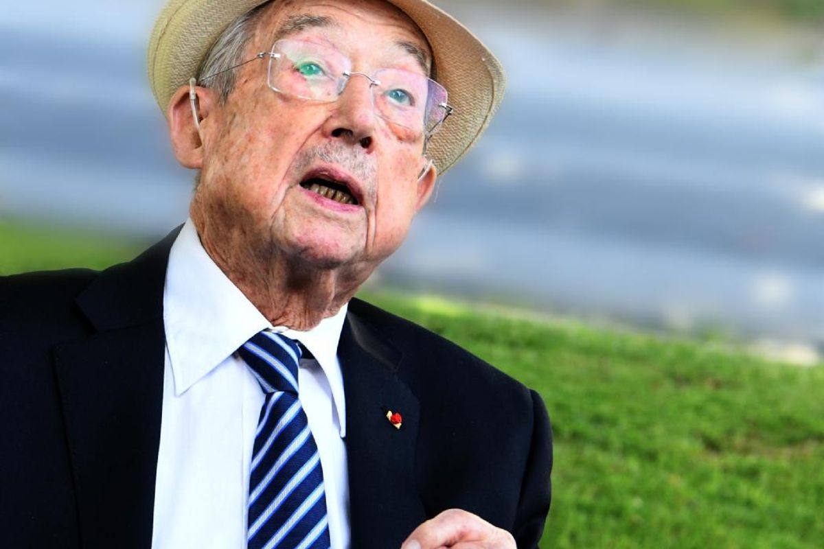 André Chandernagor, ancien ministre sous François Mitterrand, est ...