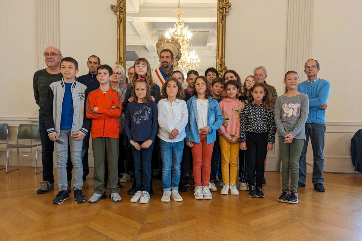 Le conseil municipal des enfants et des jeunes officiellement installé ...