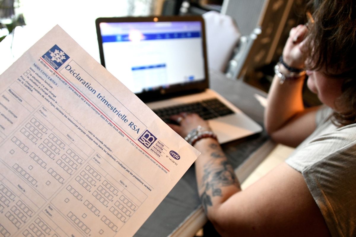 Le Cantal va tester le RSA sous conditions - La Montagne