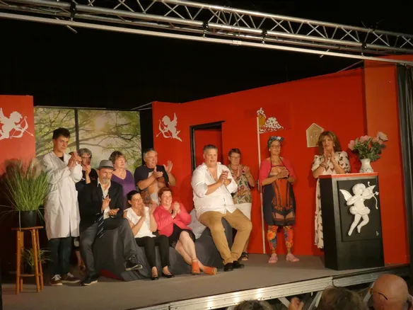 Les caprices de Cupidon font rire le public - La Montagne