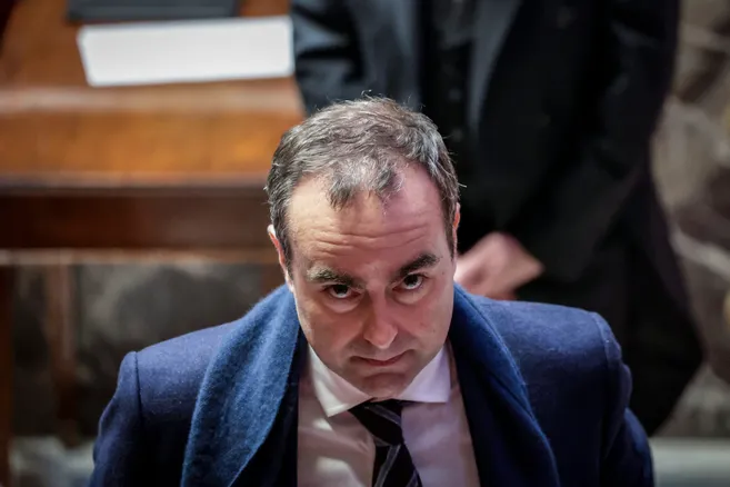 Remaniement : Sébastien Lecornu prévoit un "ajustement" gouvernemental ...