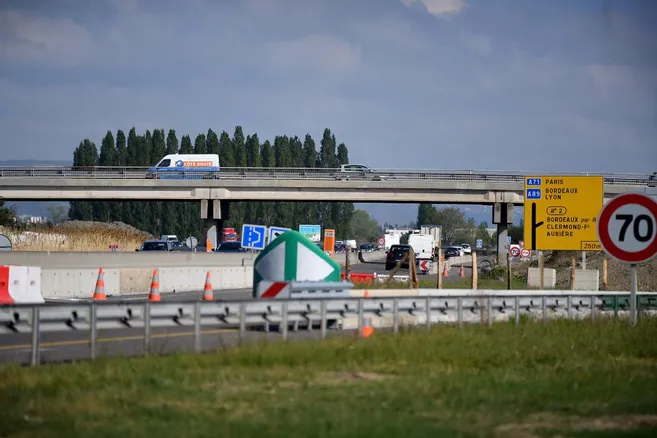 Travaux sur l'A75 : l'autoroute rouverte dans les deux sens ce dimanche ...