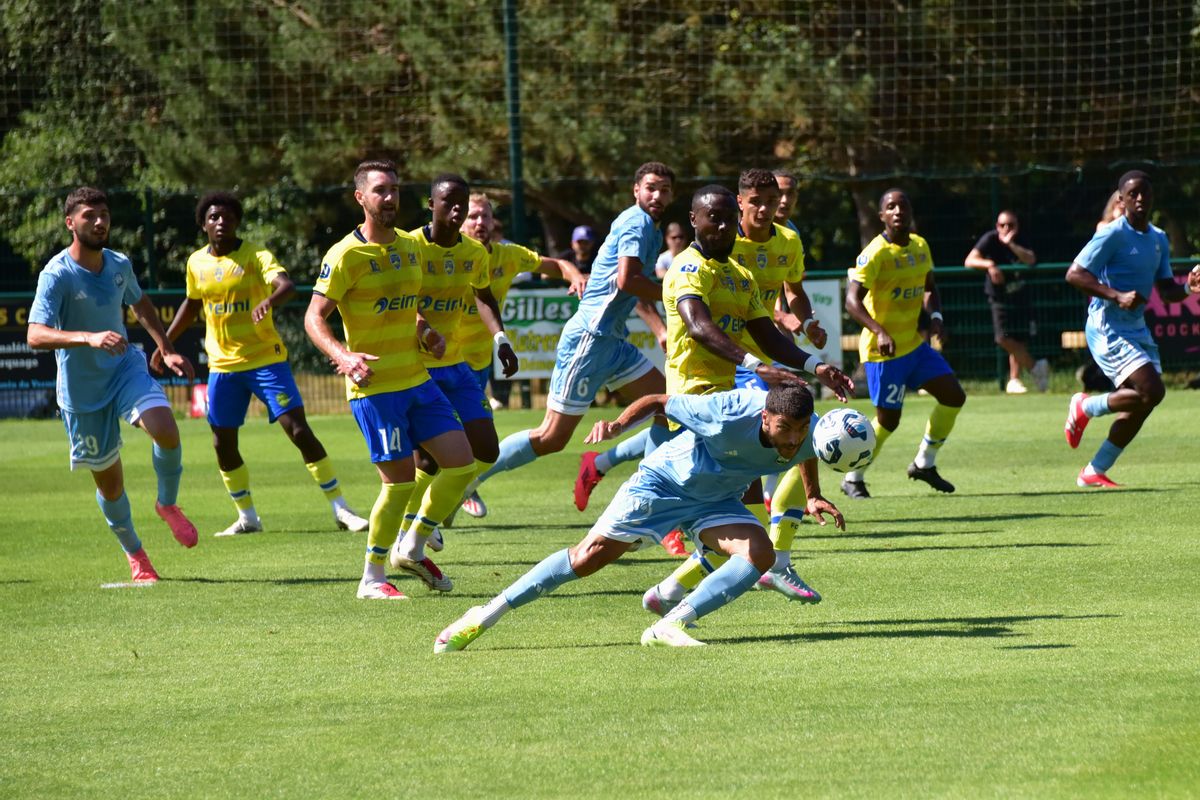 National : Le Puy Foot convaincant face à Sochaux au Chambon-sur-Lignon ...