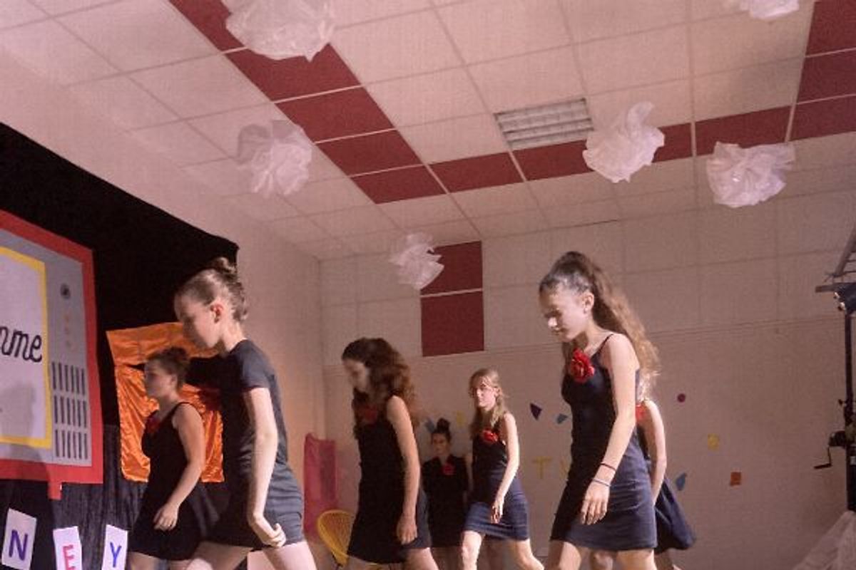 SAINT GERMAIN LES VERGNES. Le beau spectacle des Vergna’kids - La Montagne