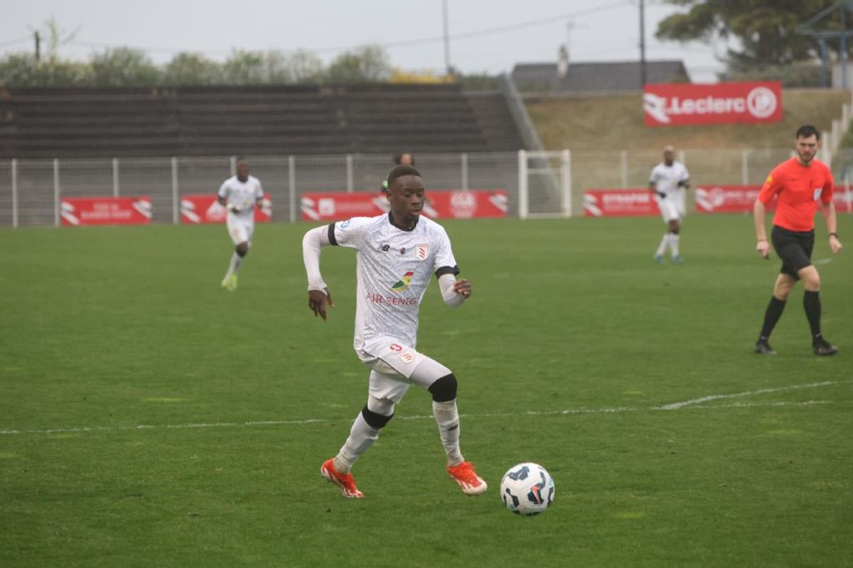 National 2 : le Bourges FC battu par Locminé pour sa dernière à ...