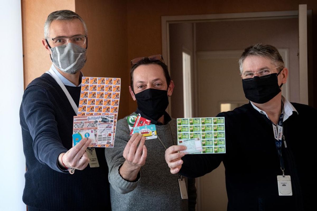 Cinq ans après la fermeture du site d'Oberthur, l’usine de Puy ...